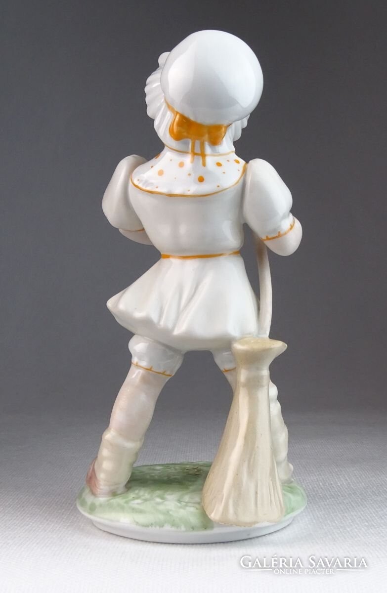 0M713 Hibátlan takarítónő porcelán figura 19.5 cm - Porcelán | Galéria ...