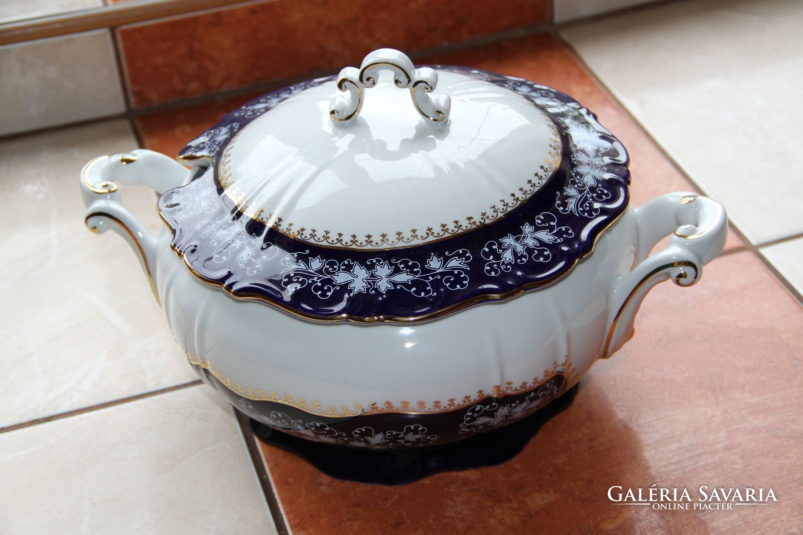 Zsolnay Pompadour 3. leveses tál - Porcelán | Galéria Savaria online ...