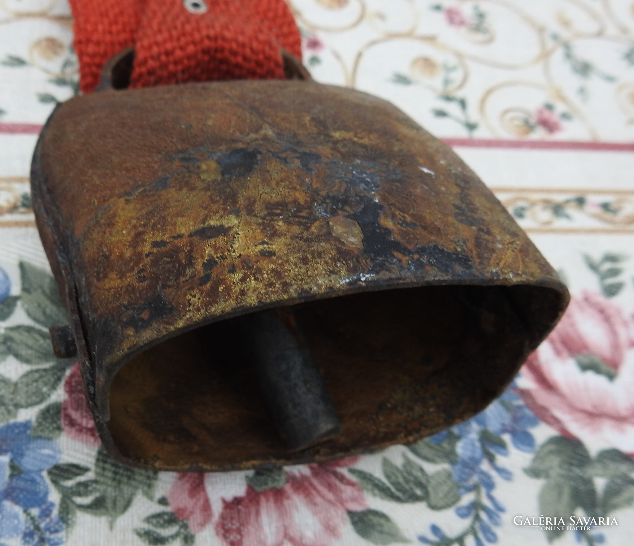 Nagyobb méretű antik kolomp - Egyéb régiség | Galéria Savaria online ...