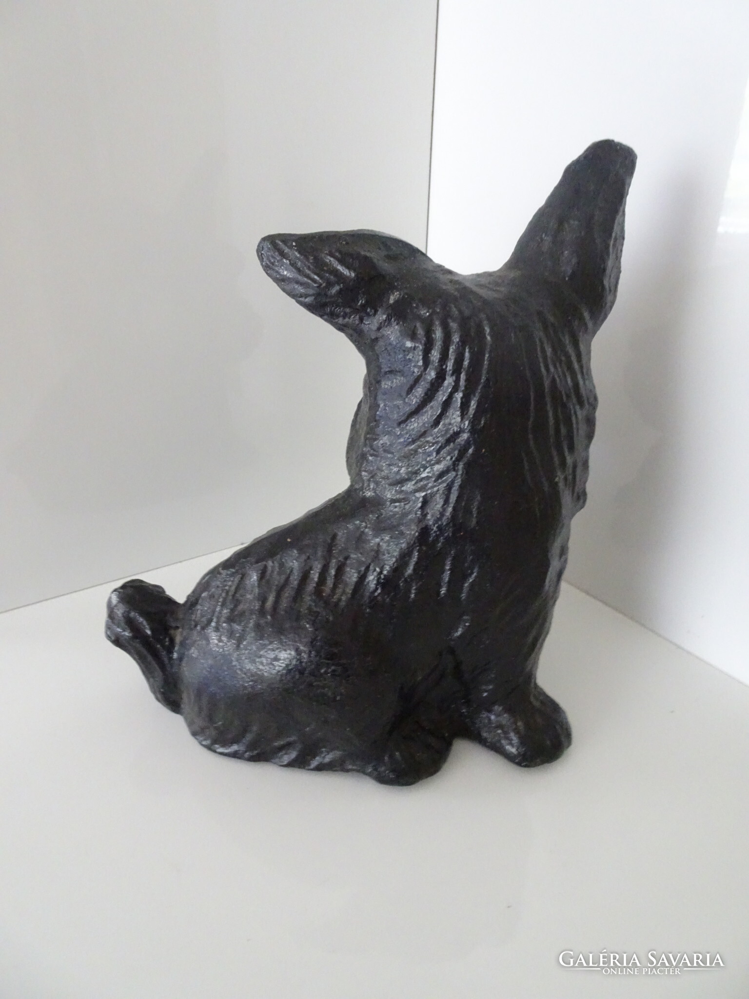 Cast iron dog statue in very difficult condition - Statues | Galeria ...