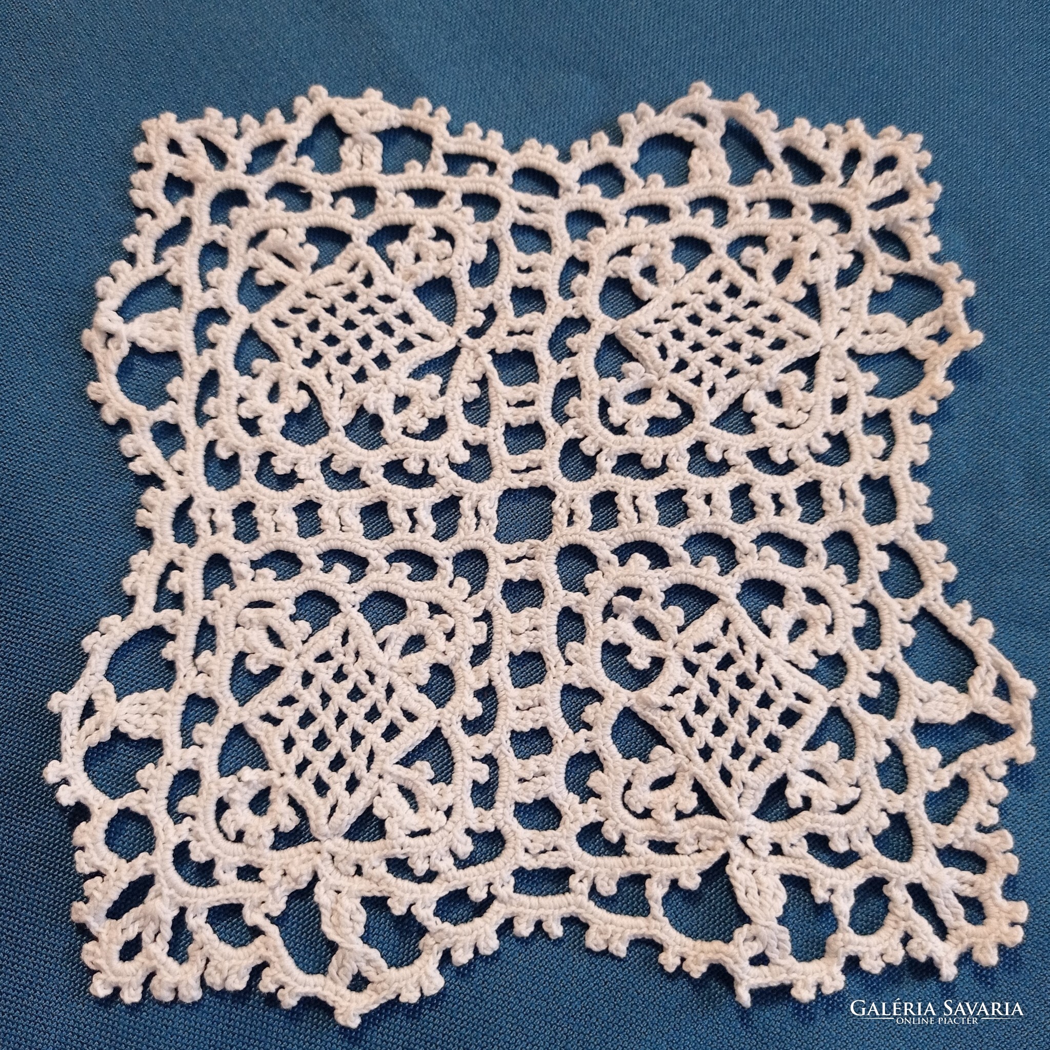 Horgolt, zsinór csipke kisterítő - Szőnyeg, Textil | Galéria Savaria ...