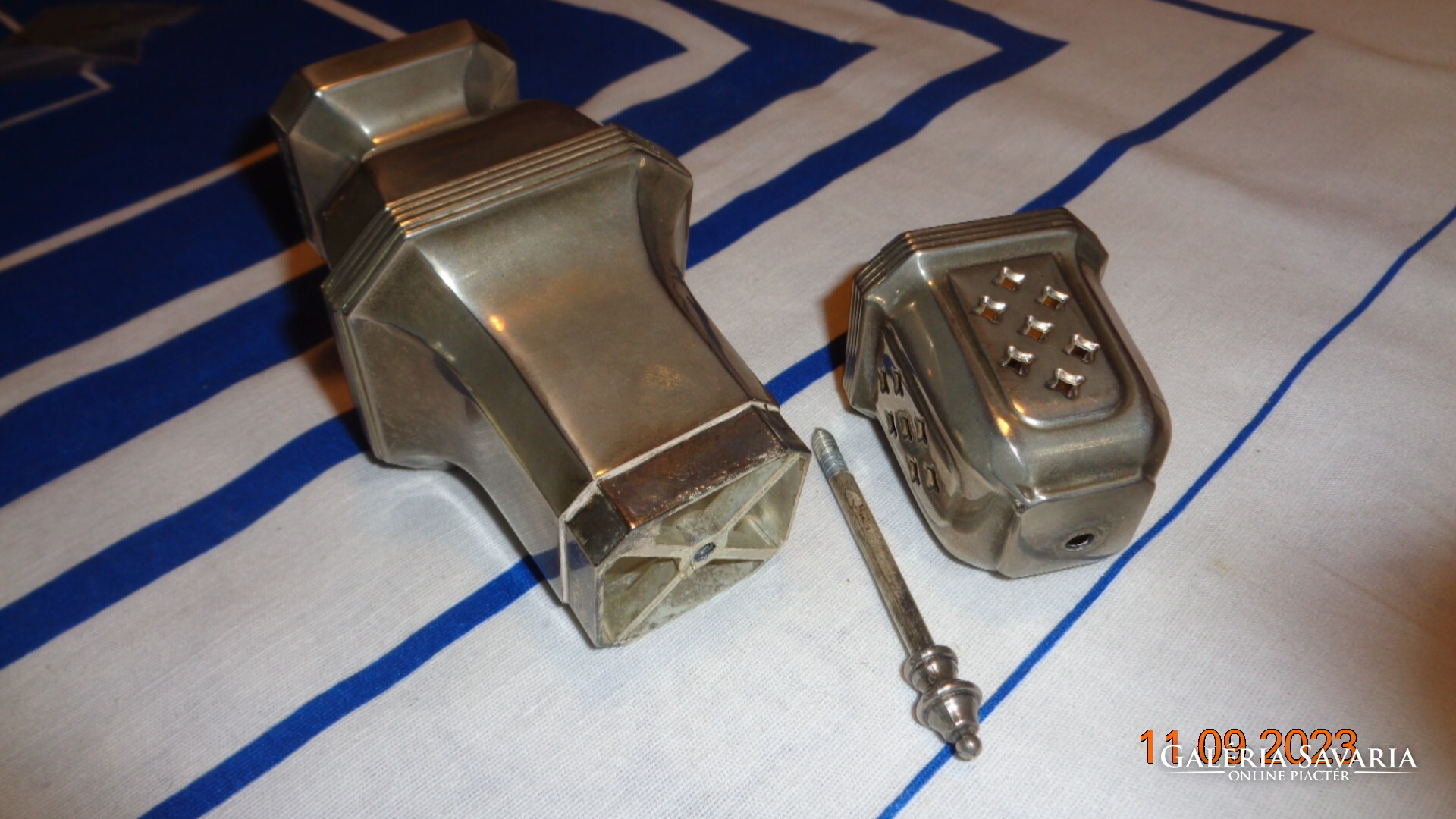Porcukor szóró , balluster forma , angol , belül ezüstözött , 19 cm ...