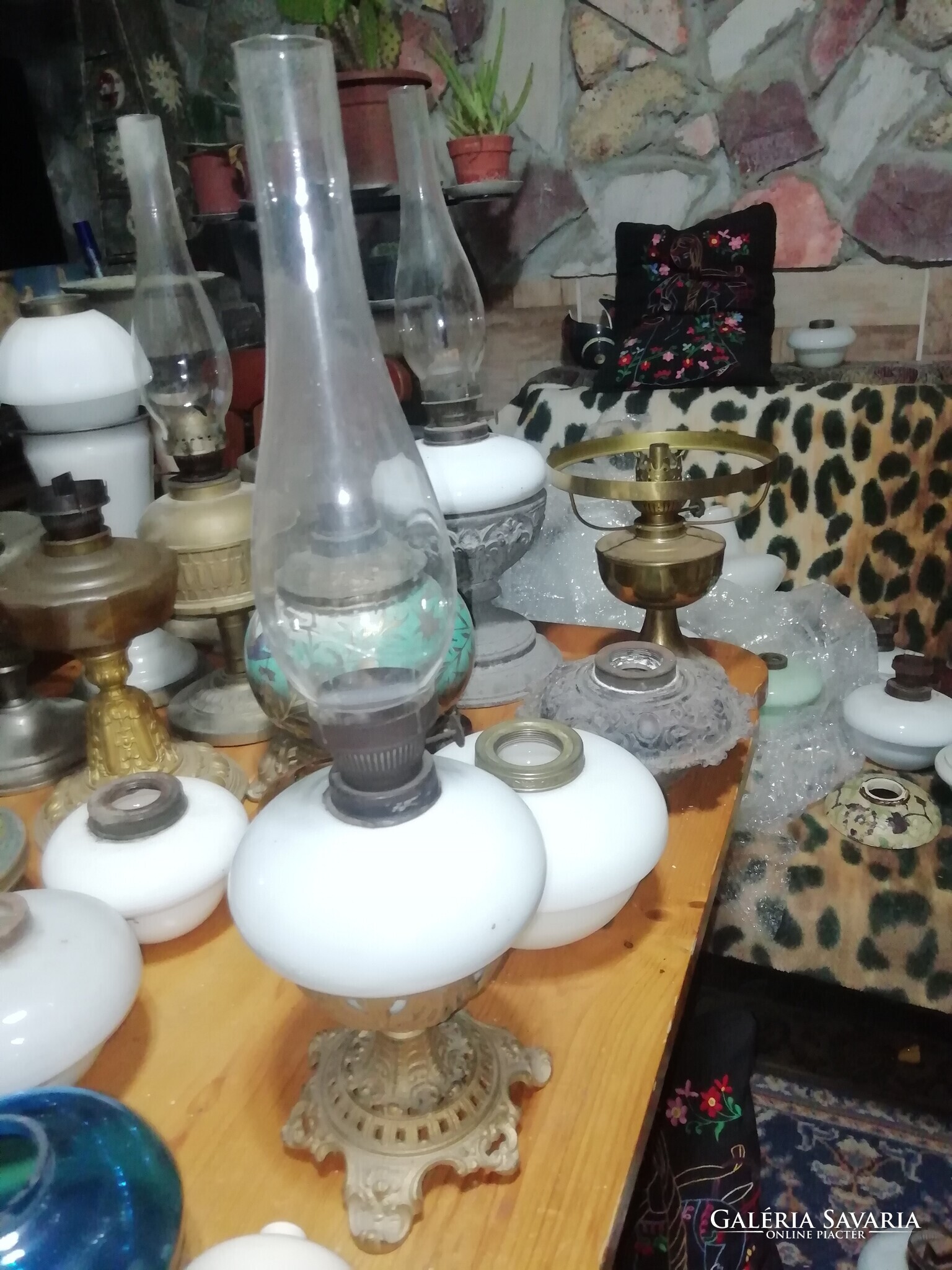 Gyűjteményből petróleum lámpa 111.a képeken látható állapotban - Lámpa ...