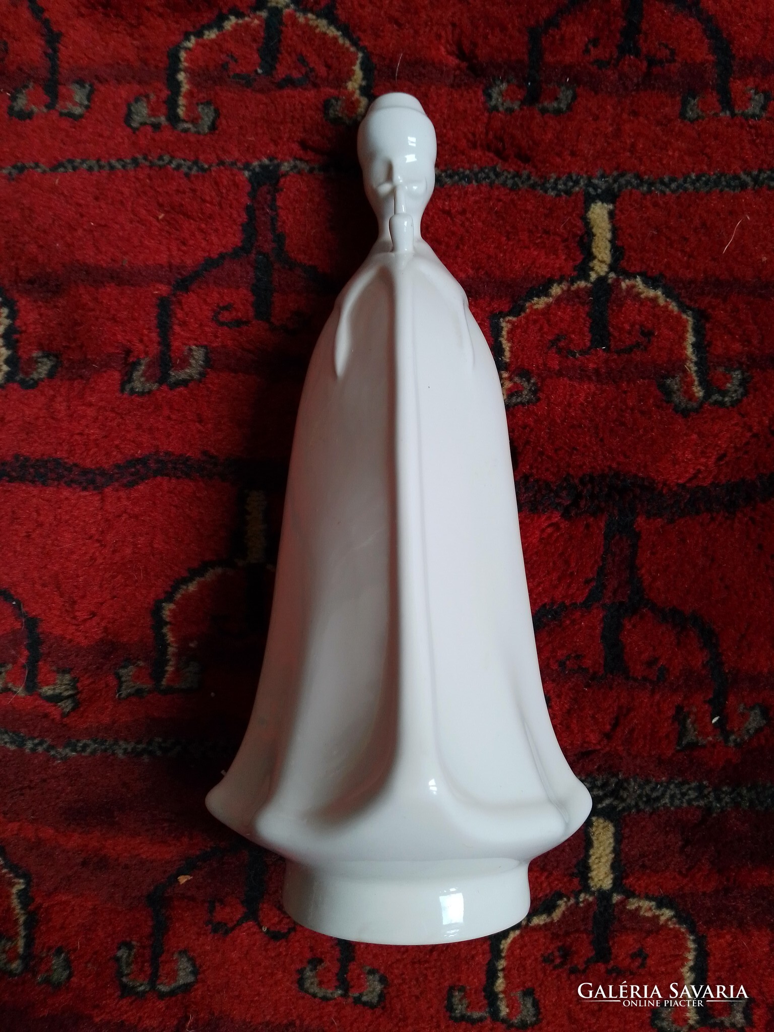 Aquincumi porcelán pipázó juhász legény fehér mázas figura szobor ...