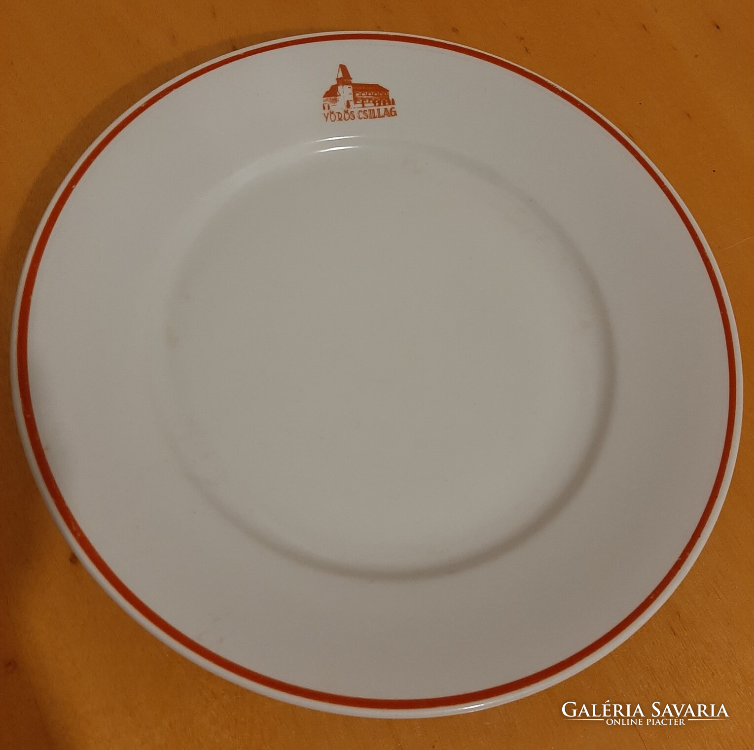 Zsolnay red star inscription logo flat plate 23.8 cm - Porcelains ...