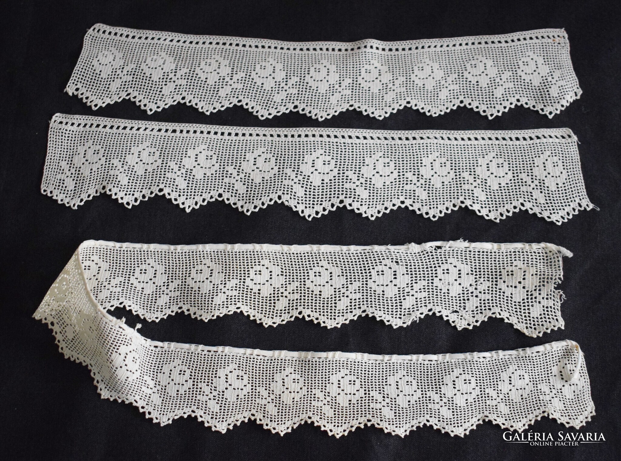 Horgolt kézimunka polcdísz , polcszegély , drapéria , csipke szalag ...