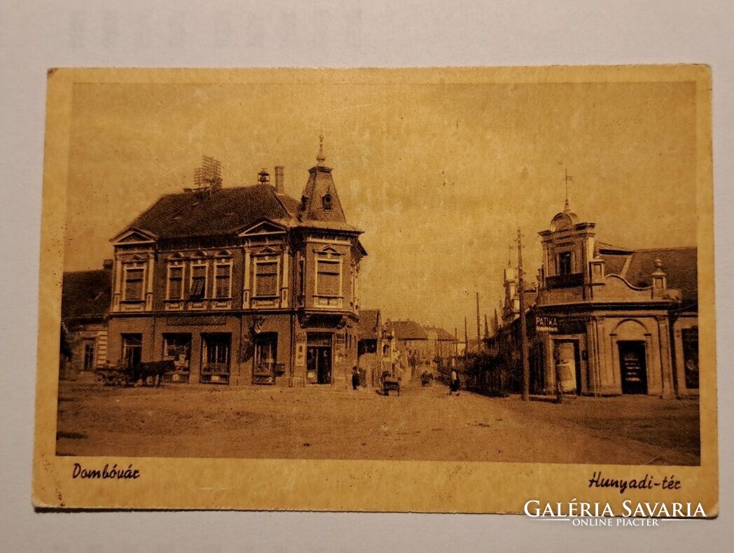 Dombóvár régi városképe – Hunyadi tér, patikával” - Gyűjtemény ...