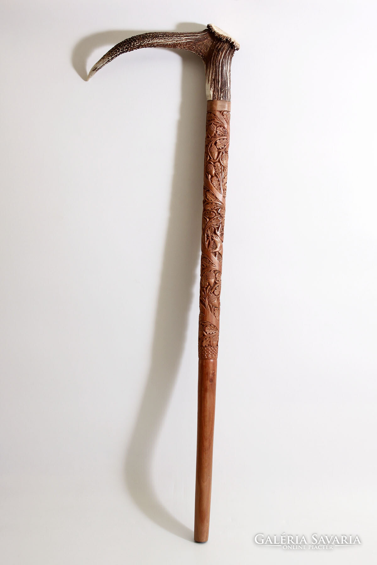 Oláh István - Vadjelenetes Agancsmarkolatú Faragott Fa Bot | Debrecen ...