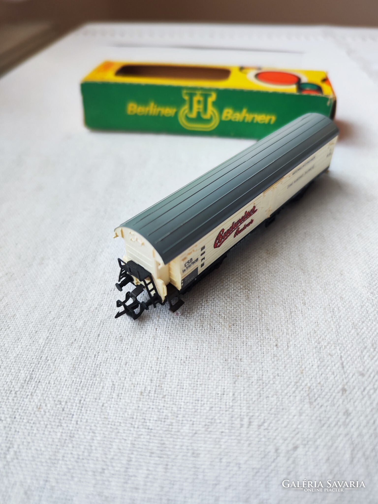 BTTB TT méretarányú Budweiser hűtővagon (5311) eredeti dobozában ...