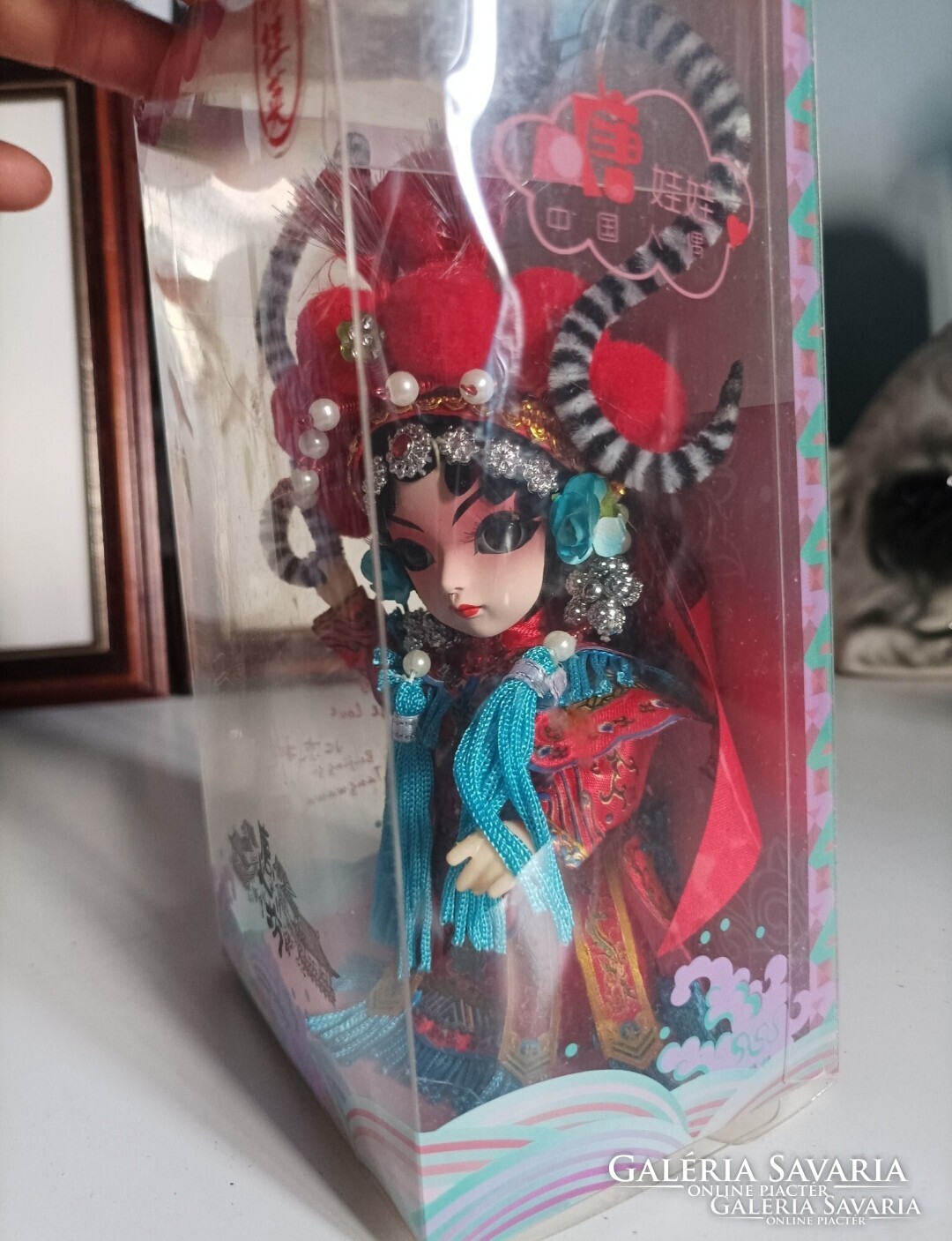 Kínai baba eredeti dobozában Handcrafted Mu Guiying / Lady General Mu ...