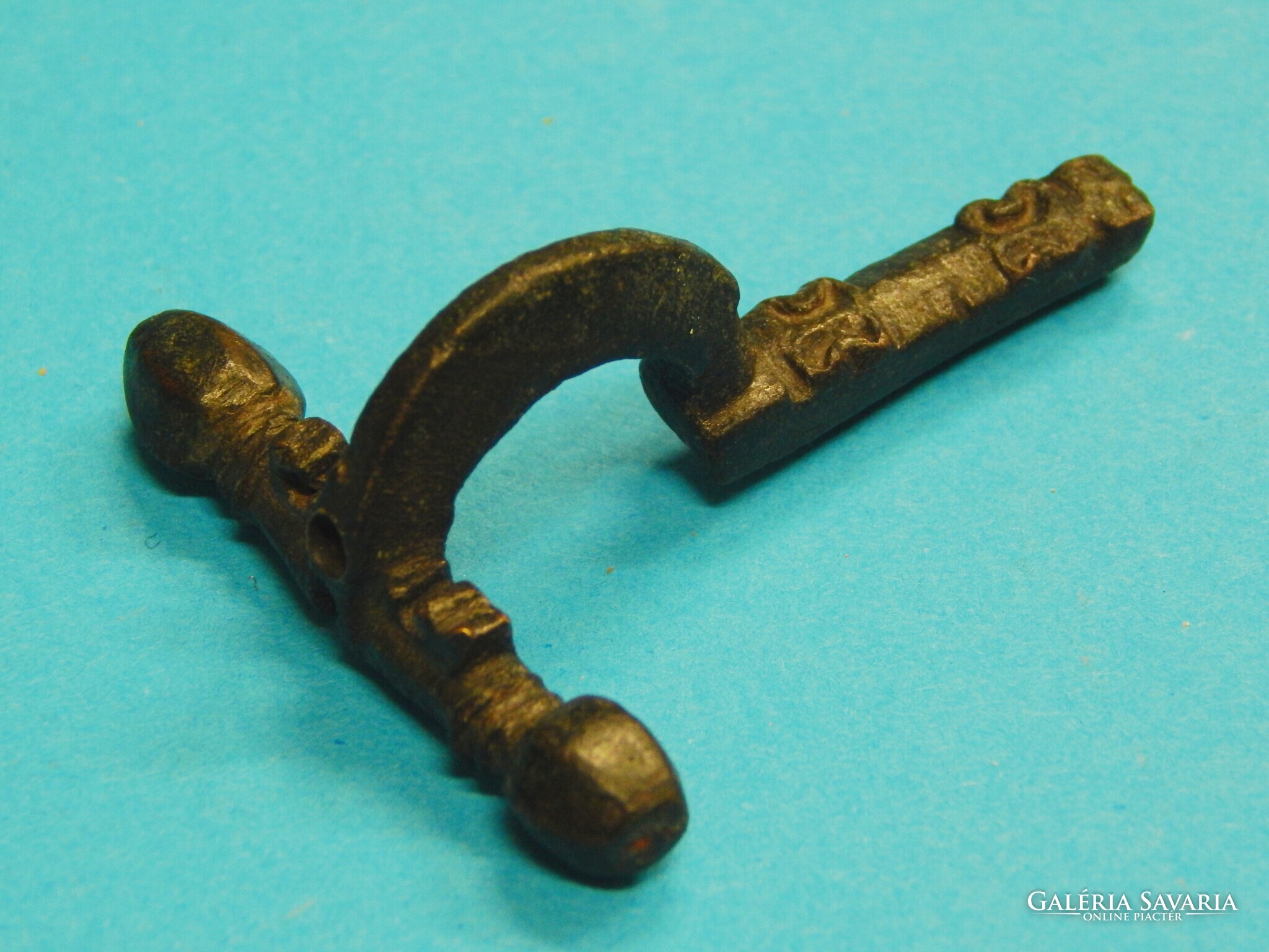 Kiváló fibula a Bizánci Birodalomból idejéből - Fémmunka | Galéria ...