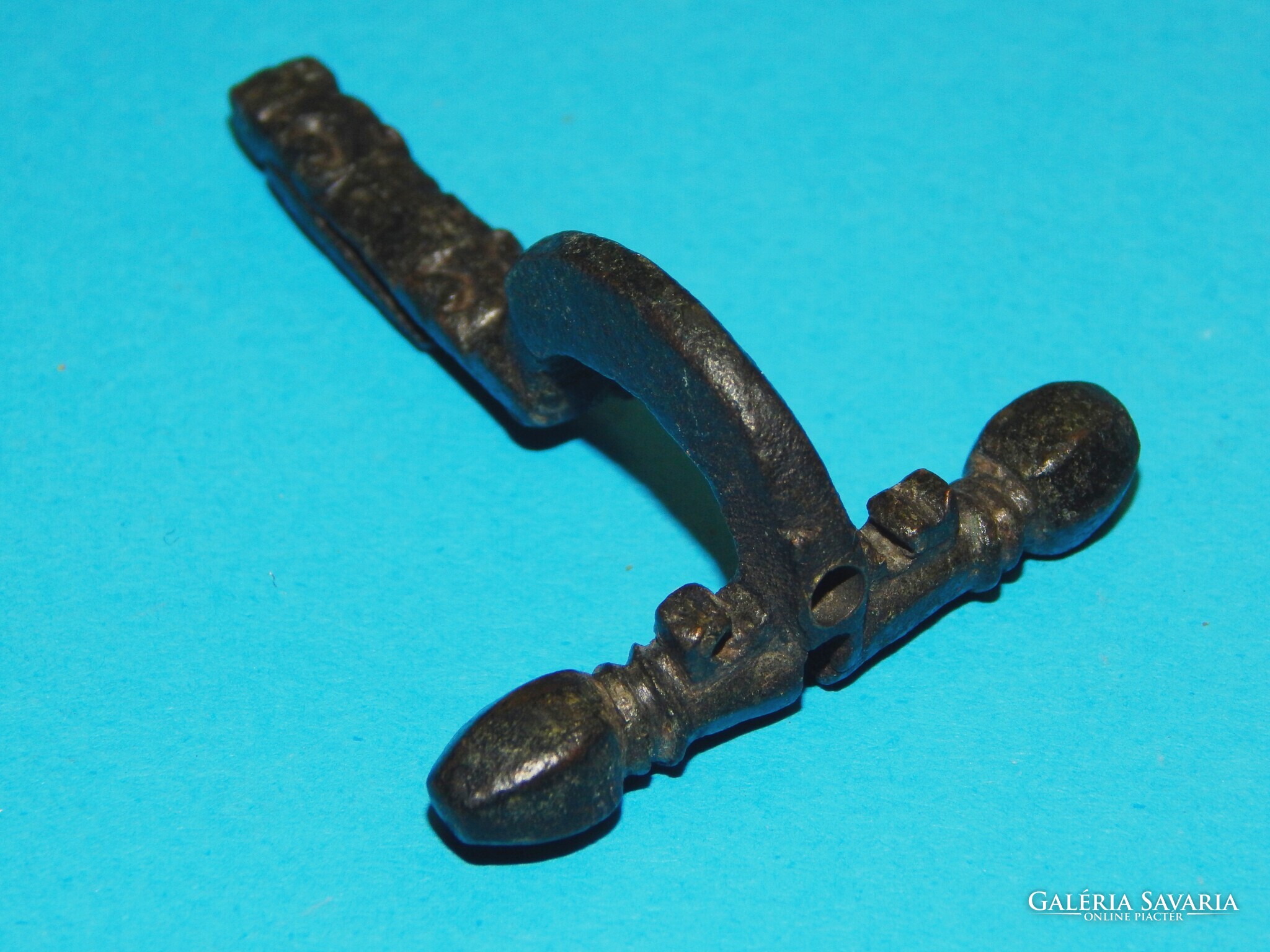 Kiváló fibula a Bizánci Birodalomból idejéből - Fémmunka | Galéria ...