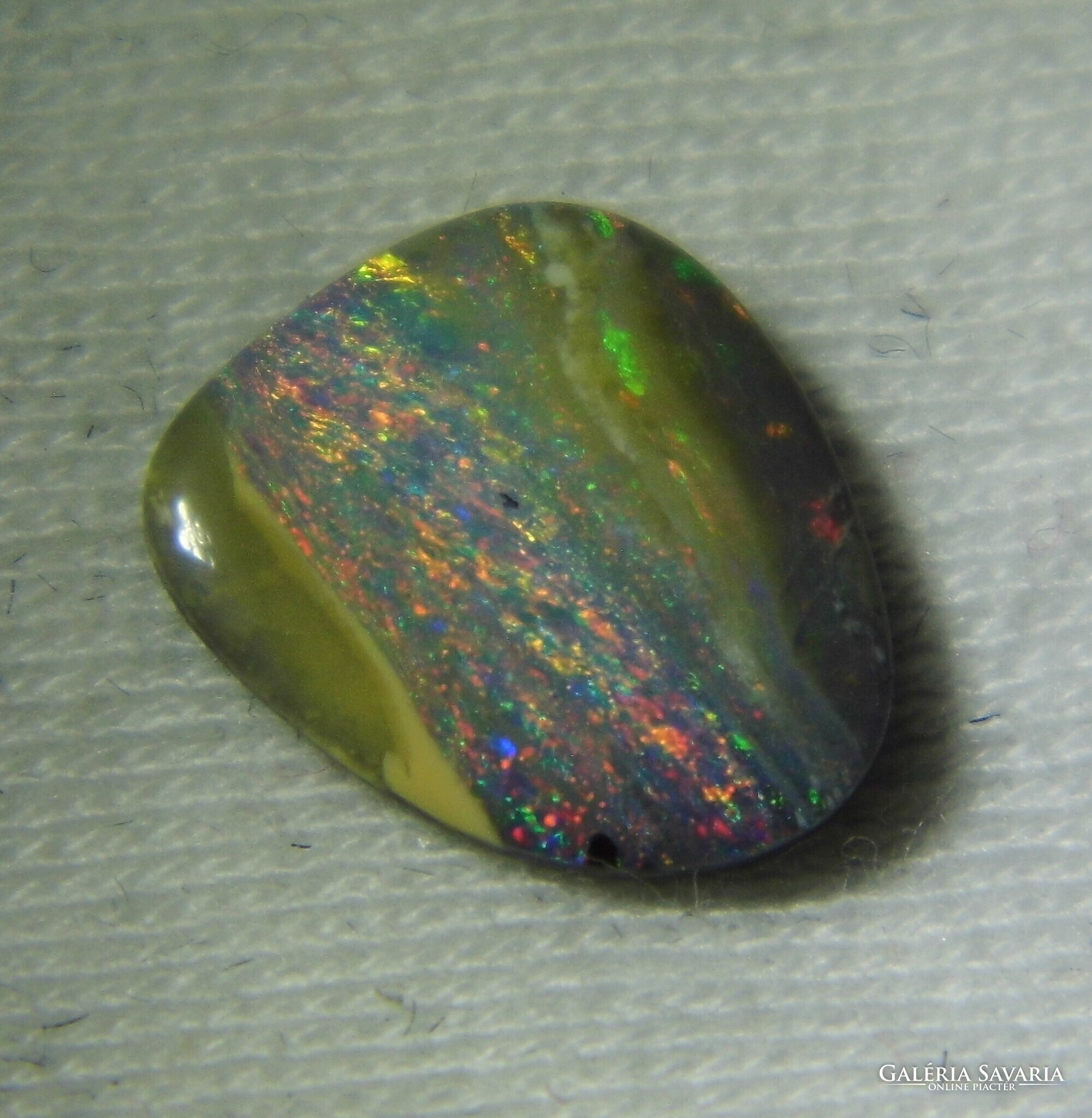 Eredeti Ausztrál Boulder Opál drágakő - Gyűjtemény | Galéria Savaria ...